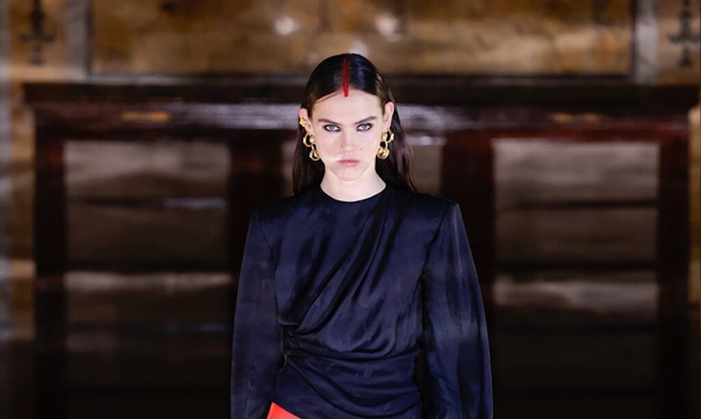 Twitter is Divided Over Models Wearing Sindoor at Prabal Gurung’s New ...