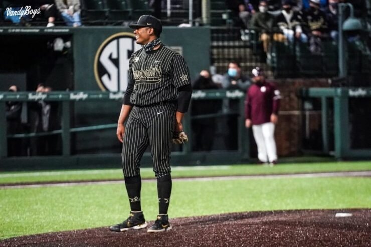 Texas Rangers Prospect Kumar Rocker to Have Shoulder Ligament ...