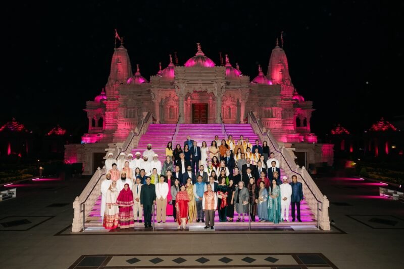 Los Angeles Hindu Temple Hosts Interfaith Diwali Celebration Uniting ...